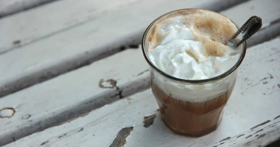 Receta de Mocha Frappe Batido – Delicia de Café Helado e Indulgente ...